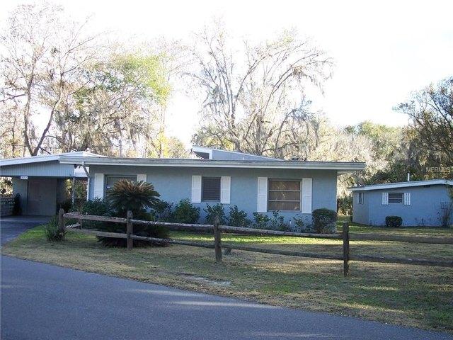 897 Cr 454, Lake Panasoffkee, FL 33538