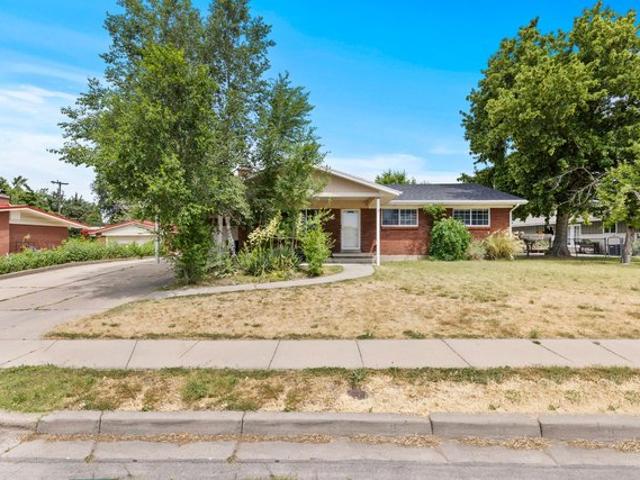 897 E Elm St, Layton, UT 84041