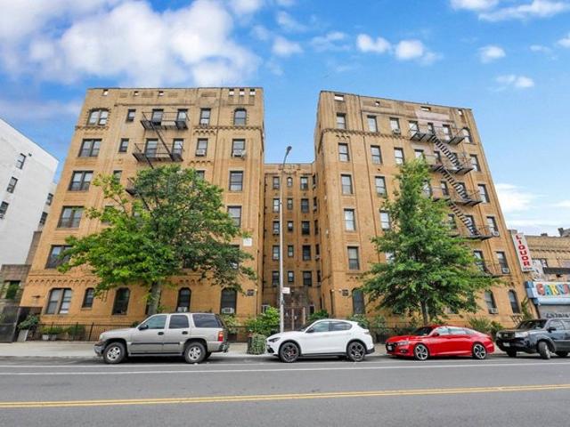 897 Empire Blvd Apt A6, Brooklyn, NY 11213