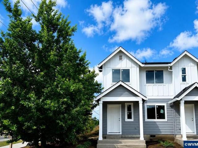 897 Kirskey St, Woodburn, OR 97071
