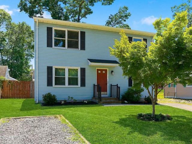 897 Lynnwood Ave, Brick, NJ 08723