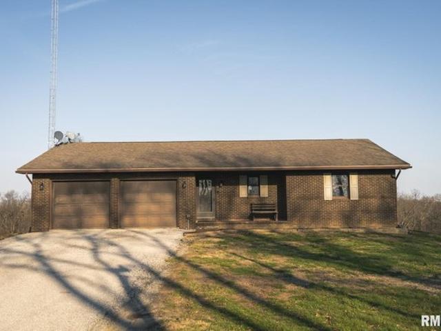 897 NE 1300 Rd E, Roodhouse, IL 62082