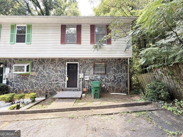 897 S Indian Creek Dr, Stone Mountain, GA 30083