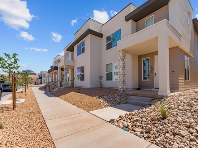 897 W Boxthorn Dr, Saint George, UT 84790