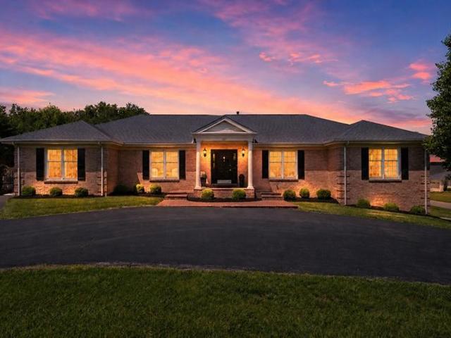 897 Turkey Foot Rd, Lexington, KY 40502