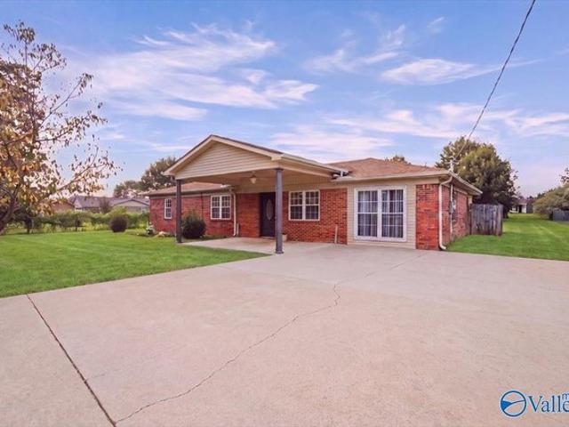 897 Yarbrough Rd, Harvest, AL 35749