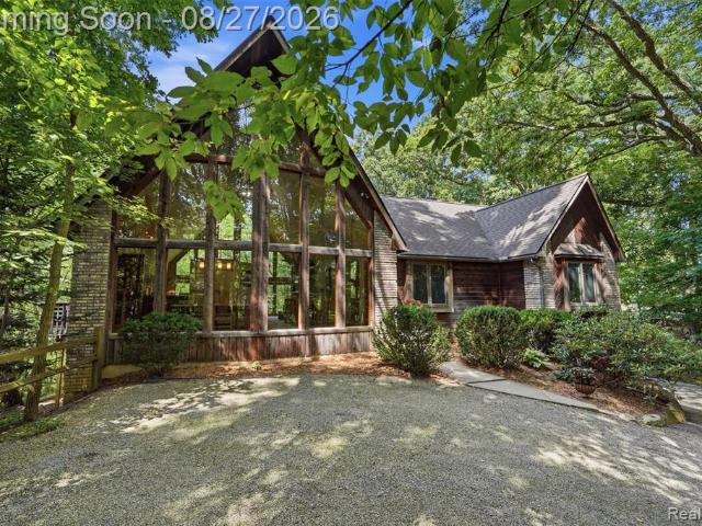 8984 Peer Road