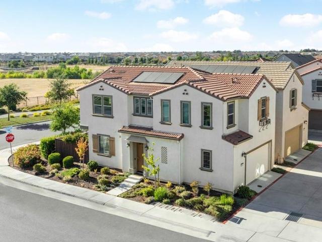 8987 Upbeat Way, Elk Grove, CA 95757