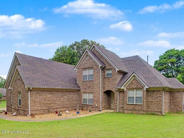 8980 Kerri Ruth Rd, Hernando, MS 38632