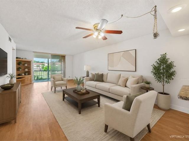 8980 S Hollybrook Blvd Apt 204, Pembroke Pines, FL 33025