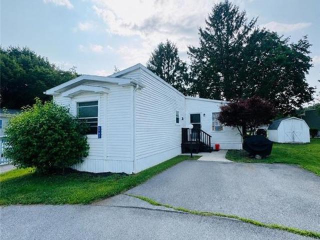 8982 Breinig Run Cir, Upper Macungie Township, PA 18031