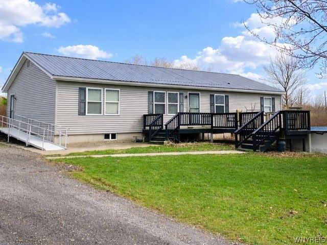 8983 Center St, Holland, NY 14080