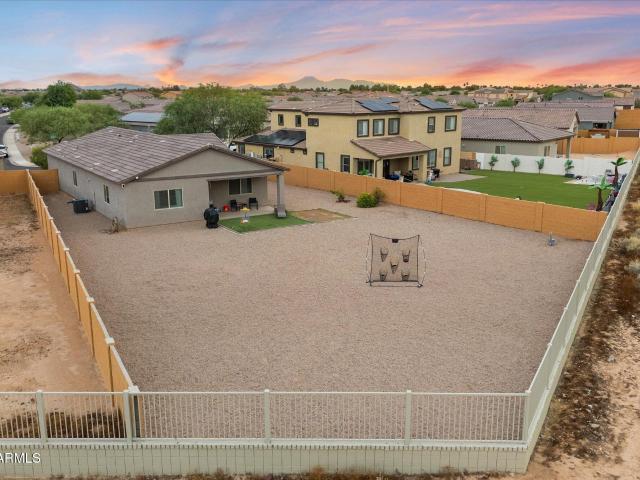 898 e diamond drive
