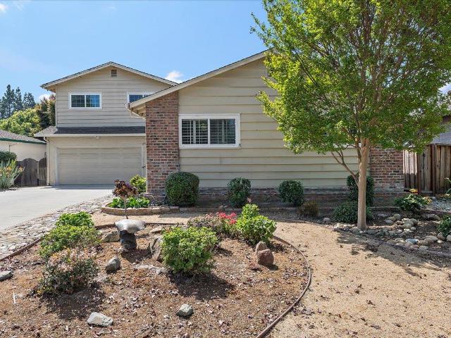 898 Hummingbird Dr, San Jose, CA 95125 | MLS #ML82040 | Compass