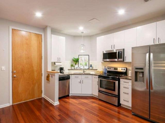 898 Oak St SW, Unit 3218, Atlanta, GA 30310 | MLS #7738 | Compass
