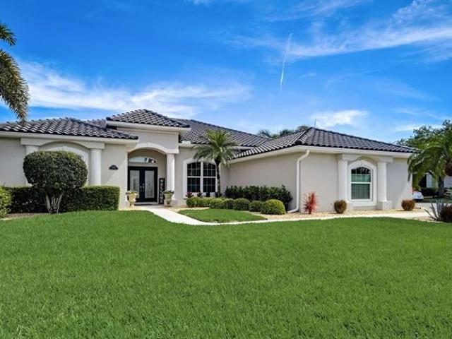 898 Macaw Cir, Venice, FL 34285