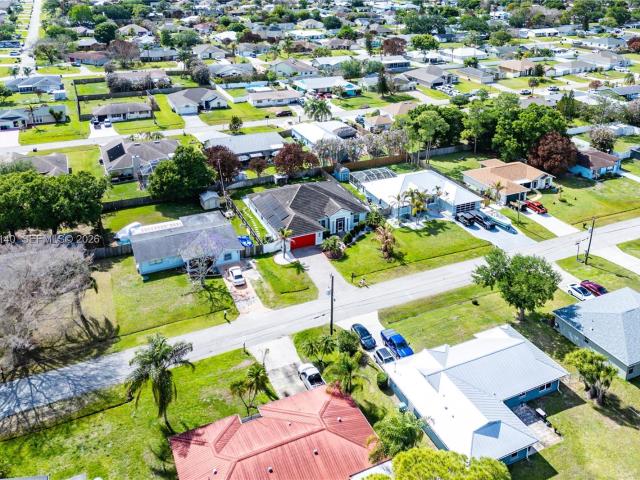 898 SW Curtis St, Port St. Lucie, FL 34983 | MLS #A11999