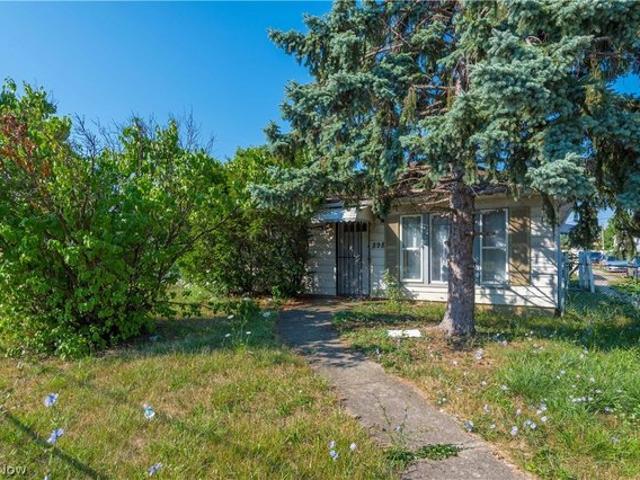 898 Wayside Rd, Cleveland, OH 44110