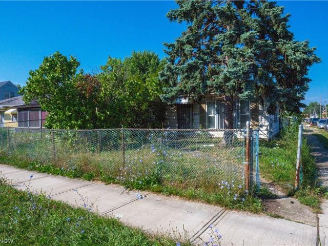 898 Wayside Road
