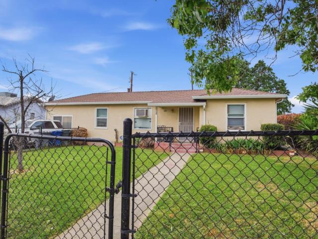 898 Yosemite Pkwy, Merced, CA 95341 | MLS #226038 | Compass