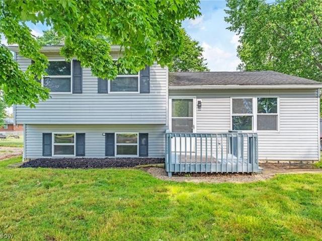 8995 Spring Dr, Windham, OH 44288