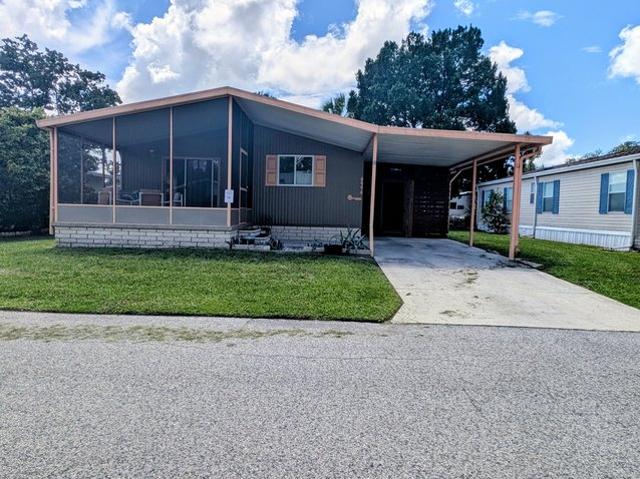 8996 W Forest View Dr, Homosassa, FL 34448