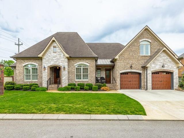 8997 Rostis Ln, Chattanooga, TN 37421