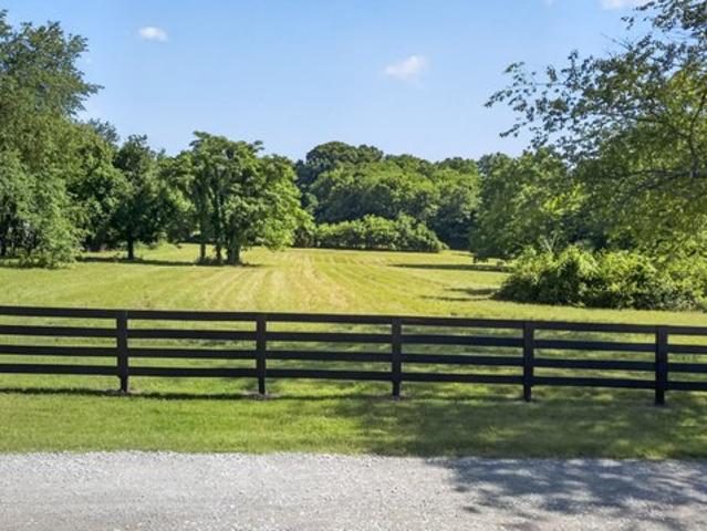 8992 Horton Hwy, College Grove, TN 37046