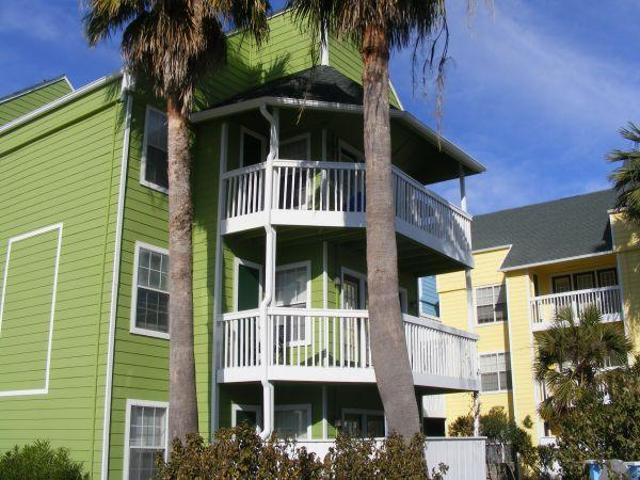 $899 / 2br 936ft² *2 bed 2 bath, good lay out, Newport at West Beach!* 409 744 9100 69th ST map