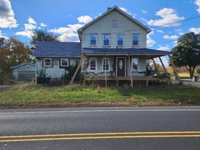899 Adelphia Farmimg Dl, Howell, NJ 07728
