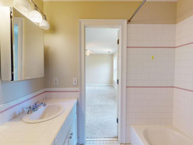 899 Foxboro Lane