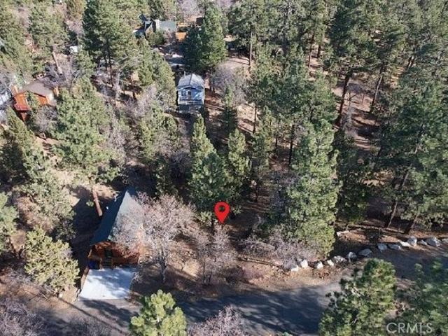 899 Kern Ave, Sugarloaf, CA 92386