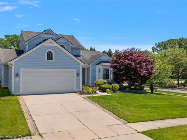 899 Hathaway Dr Drive