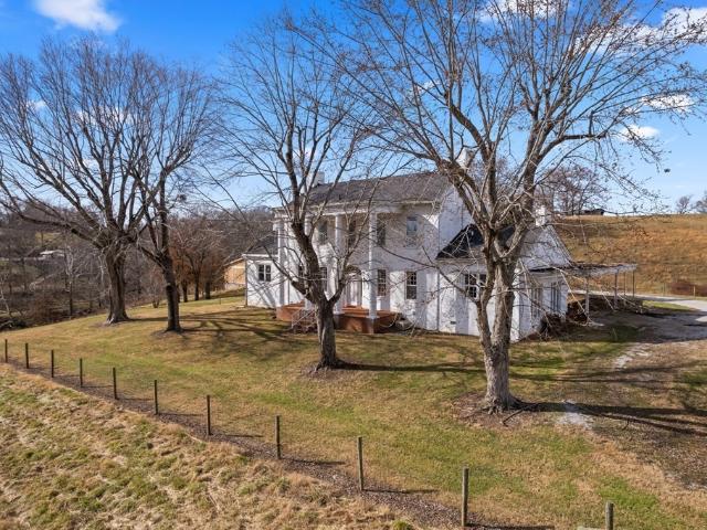 899 Messenger Rd