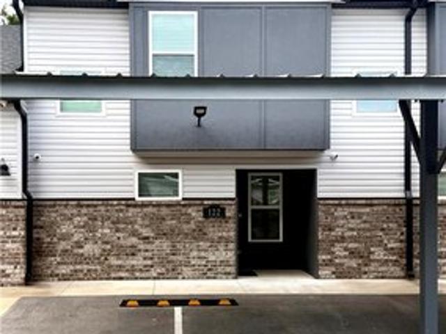 899 N Rupple Rd Apt 122, Fayetteville, AR 72704