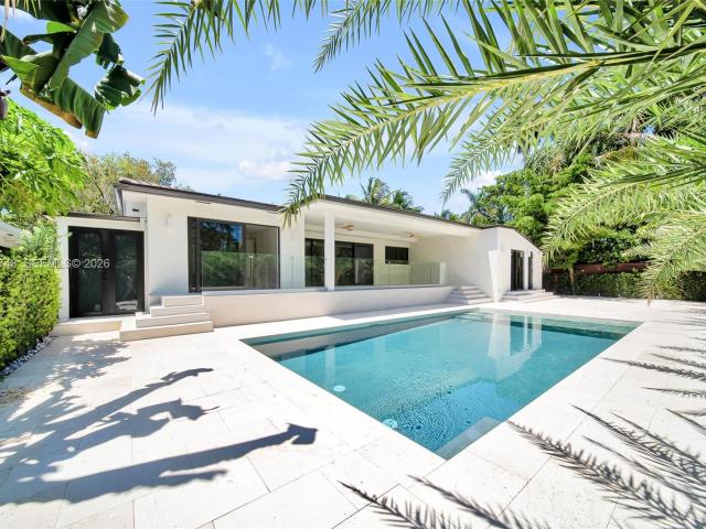 899 NE 71st St, Miami FL 33138 Miami