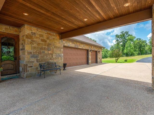 899 Rock Creek Road