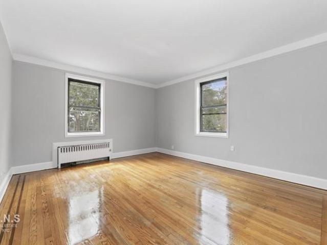 89 43 96Th St 3 C, New York, NY