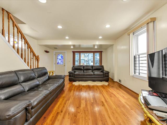 89 78 th Street