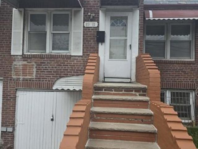 89 81 th St, Queens Village, NY 11427