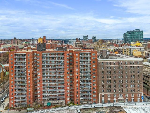 89 15 Parsons Boulevard, Unit 7D | Compass