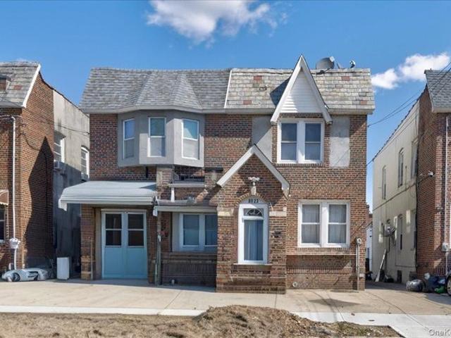 89 23 Vanderveer St, Queens Village, NY 11427