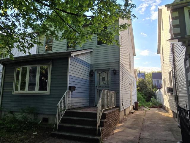 89 35 th Street