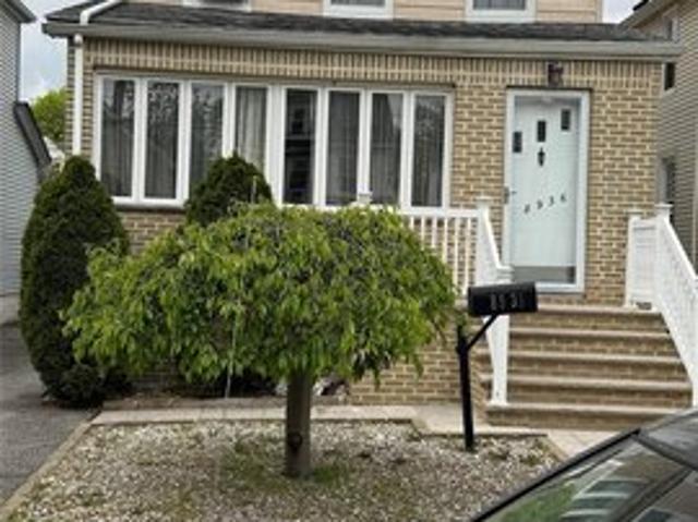 89 36 th Pl, Queens Village, NY 11427