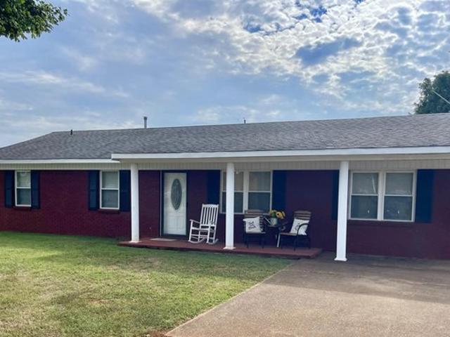 89 Tana Ave, Courtland, AL 35618