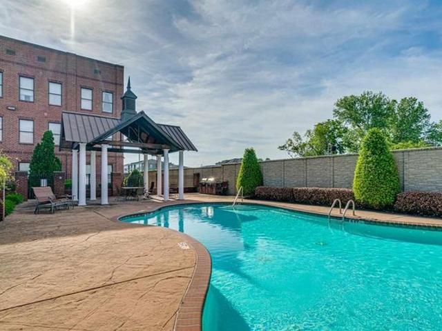 89 W Carolina Ave, Memphis, TN 38103