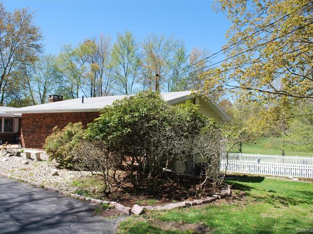 89 W Ridge Road