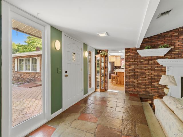 89 W Ridge Road