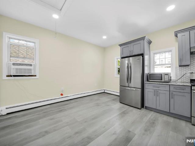 89 Westminster Place # 2