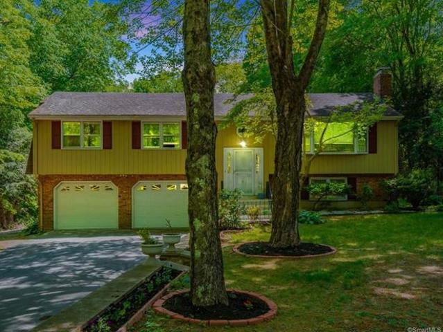 89 Abbey Rd, East Hampton, CT 06424